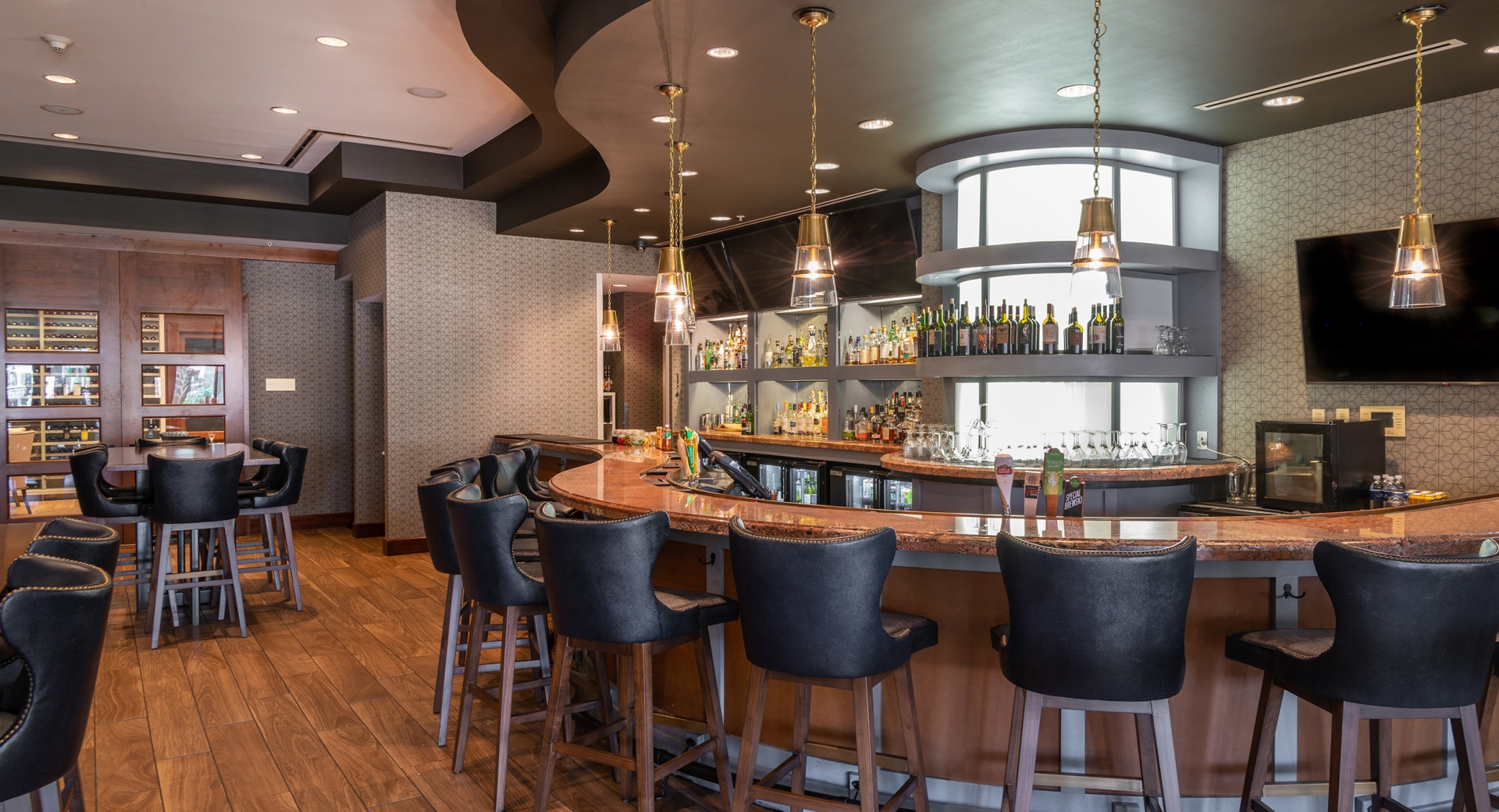 Restaurants Near Marble Falls, TX | Horseshoe Bay Resort