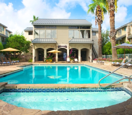 Discover Fun Activities On Lake LBJ - Horseshoe Bay Resort