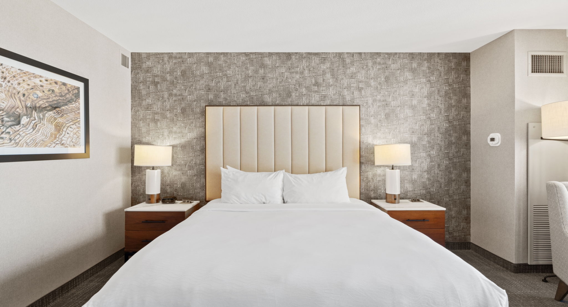 Pool View King - Horseshoe Bay Resort